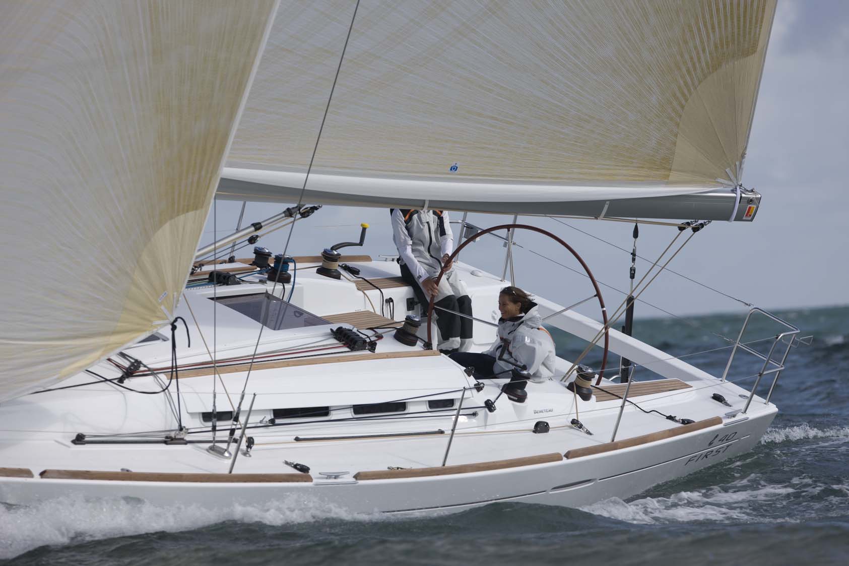 Sailboats First 40 - Sailing Yacht Beneteau
