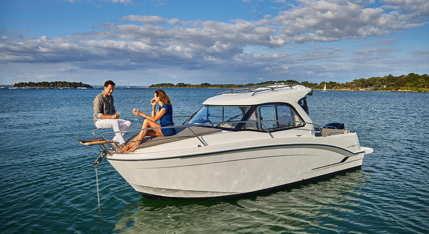 BENETEAU Antares 7 | A host of new features