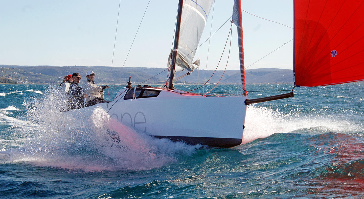 First 24 | BENETEAU