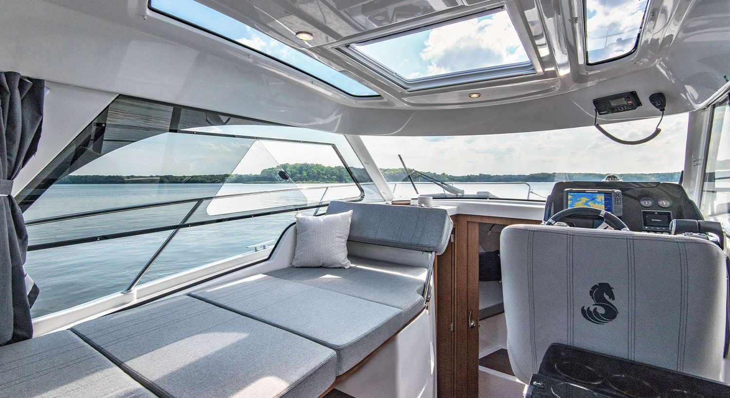 ANTARES 9 OB - Motorlu Tekneler | BENETEAU