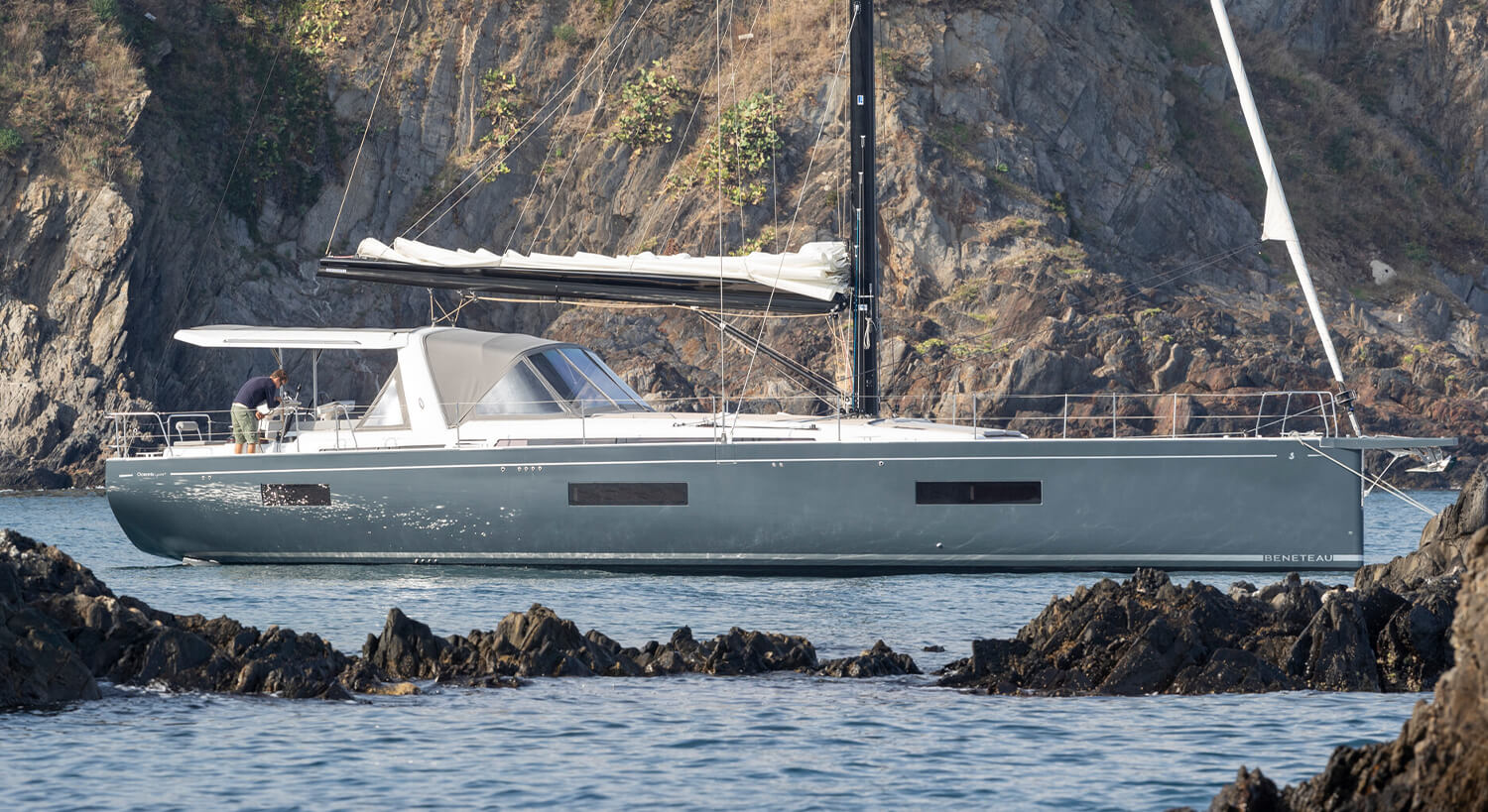 BENETEAU Oceanis Yacht 60 | Elegance Redefined