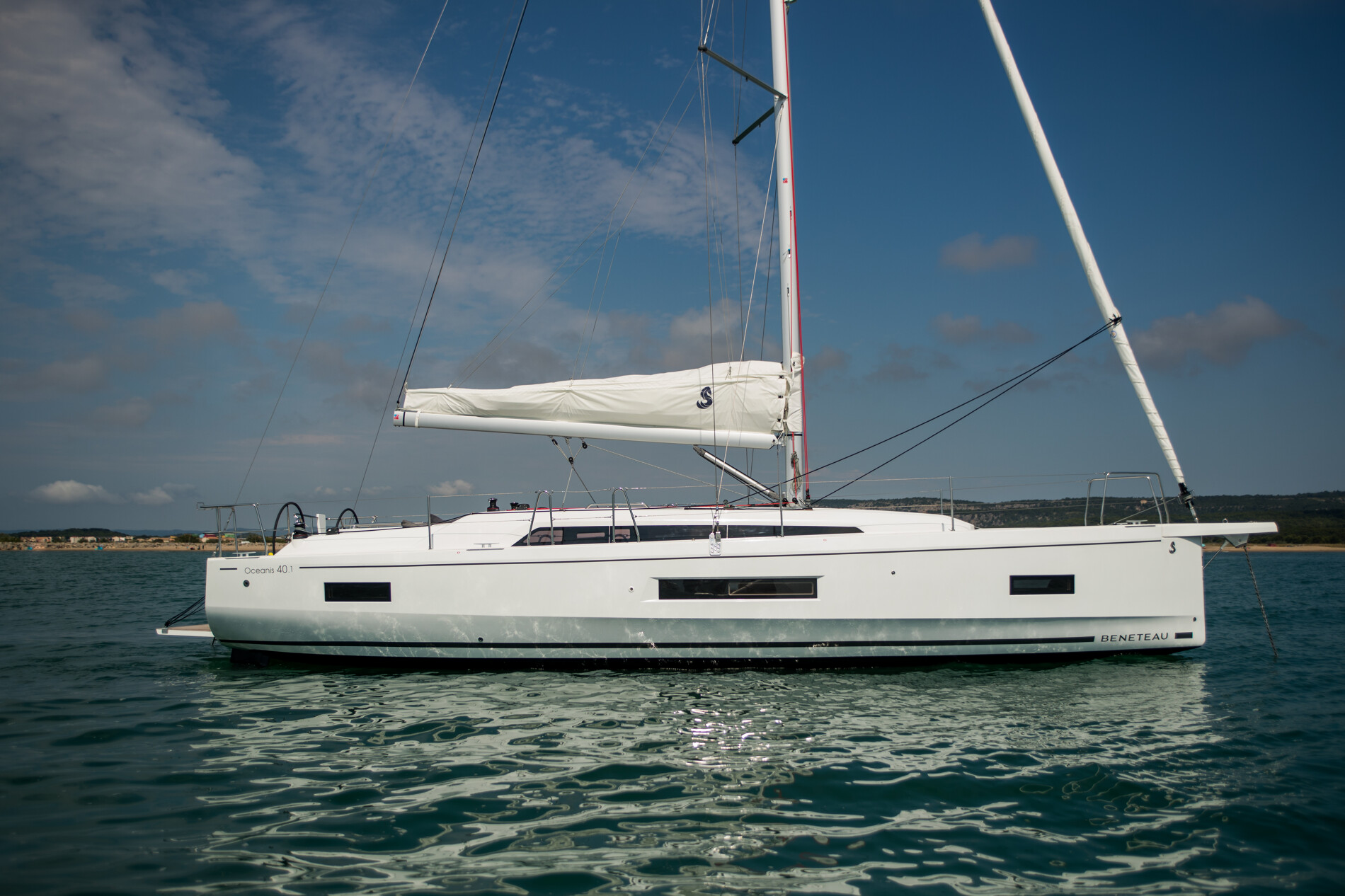 BENETEAU Oceanis 40.1 | Comfortable In All Latitudes