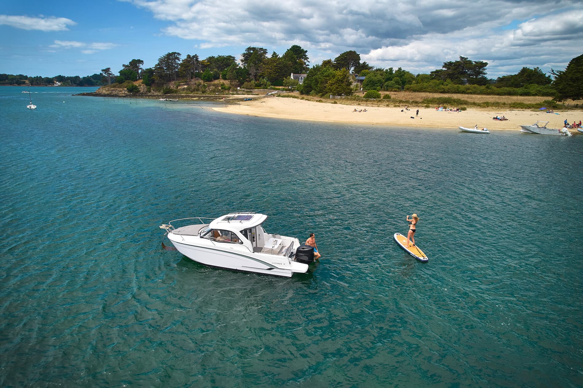 BENETEAU Antares 7 | A host of new features