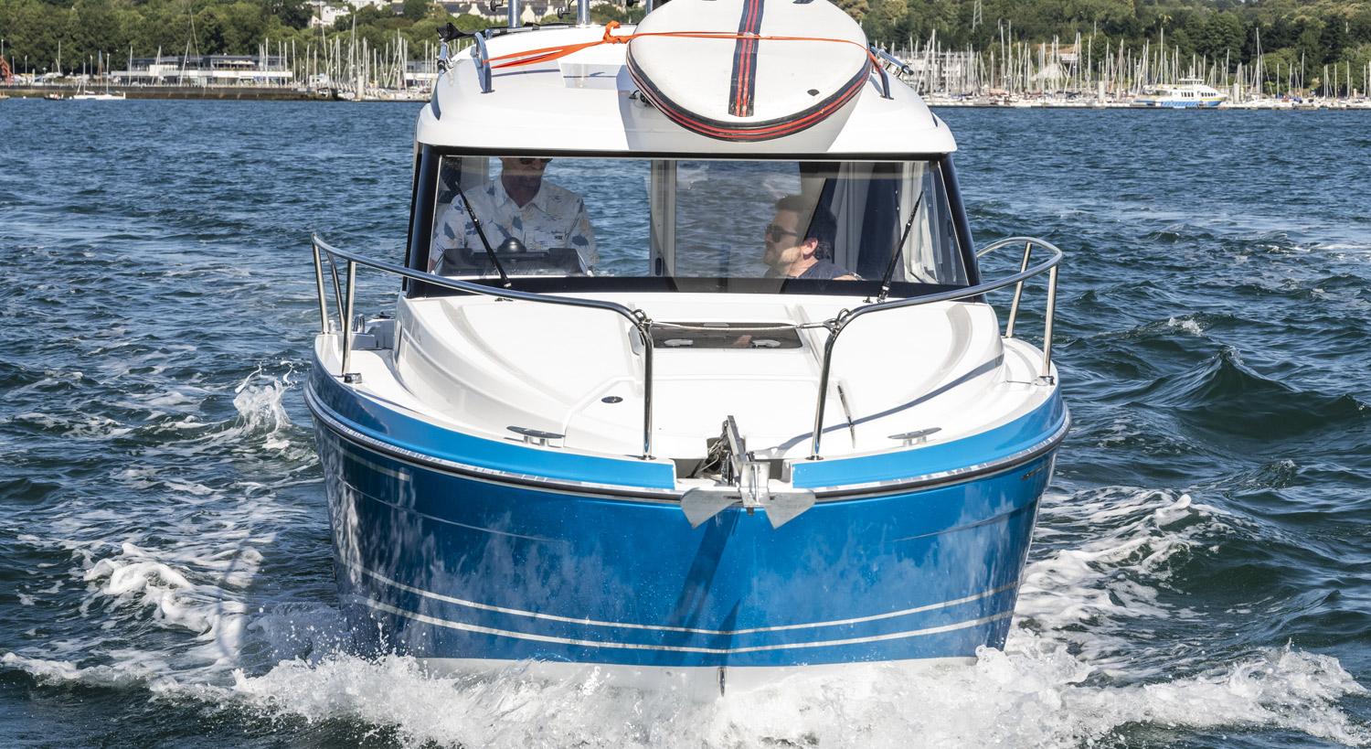 Antares 7 Fishing | BENETEAU