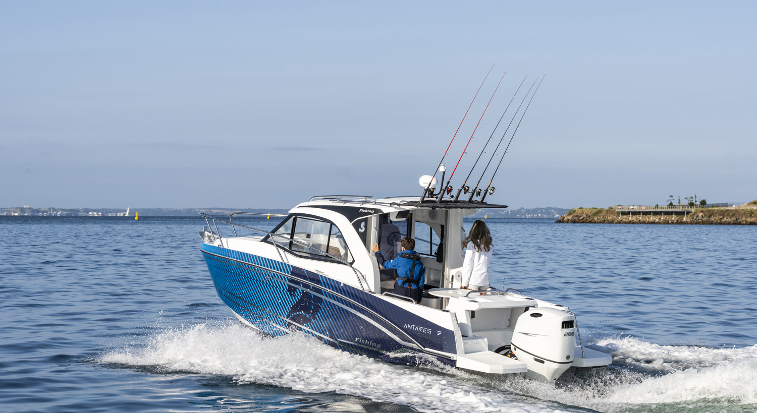 Antares 7 Fishing | BENETEAU