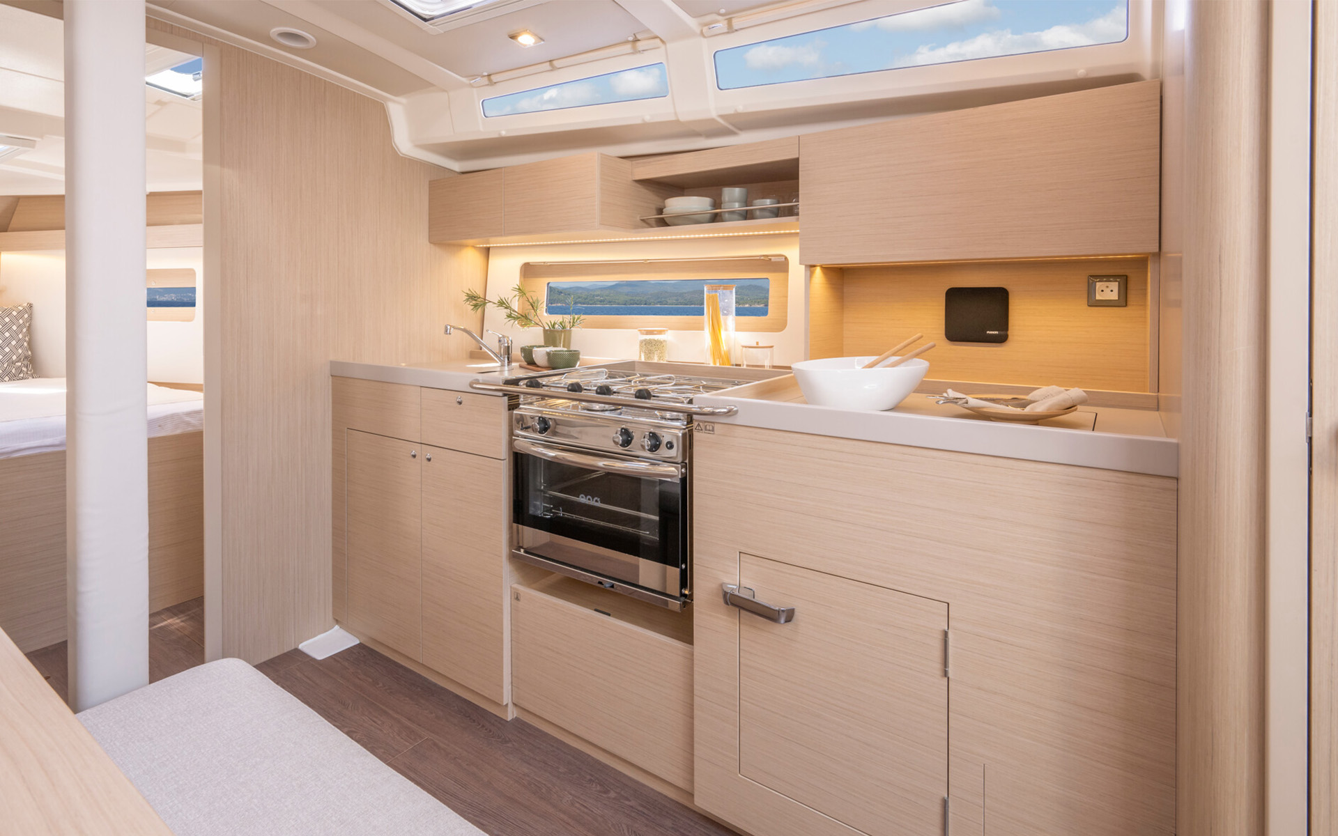 BENETEAU Oceanis 37.1 | A Legacy of Harmony