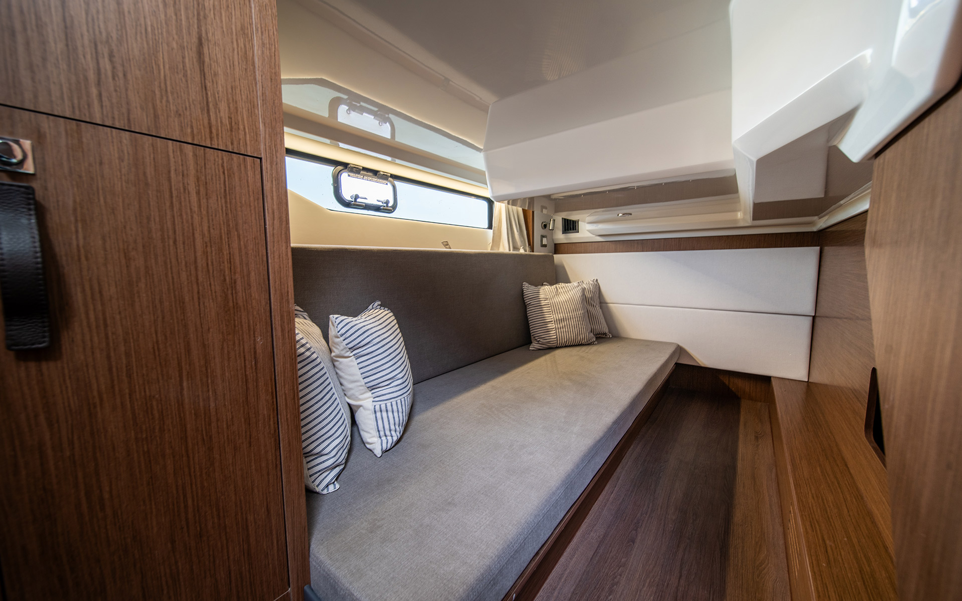 Antares 12 Coupe | BENETEAU