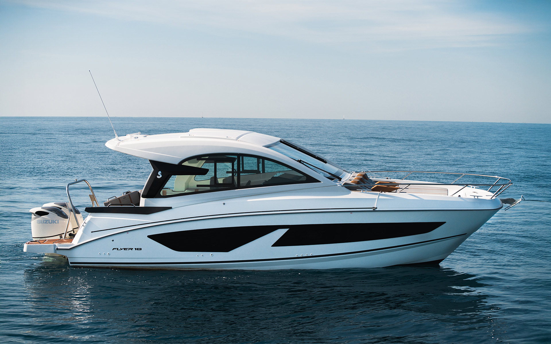 Flyer 10 Sport Top | BENETEAU