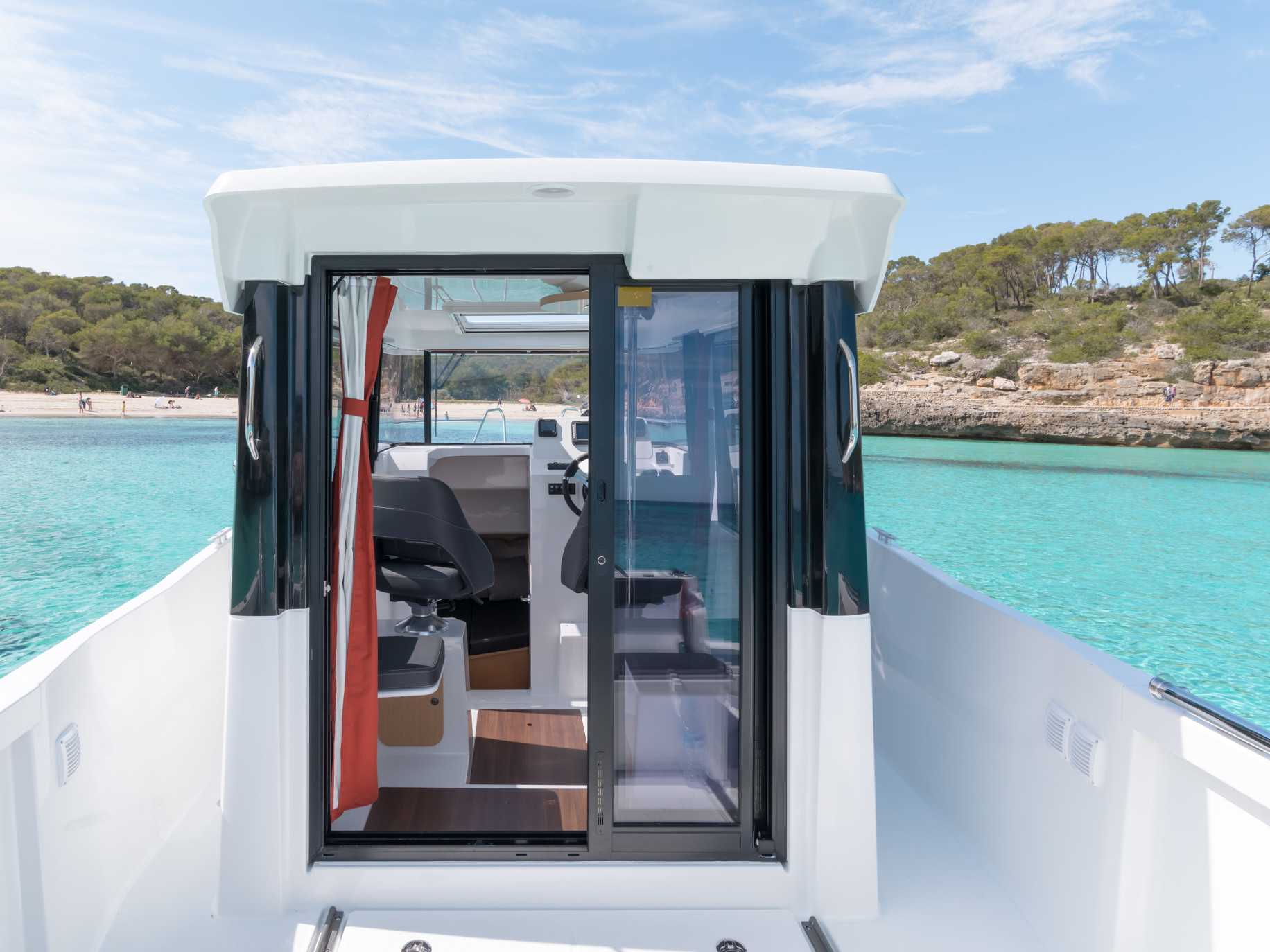 Motorboat Barracuda 8 - Powerboat Beneteau