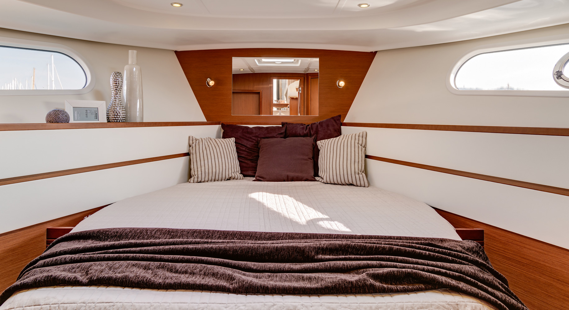 Motorboat Swift Trawler 44 - Powerboat Beneteau