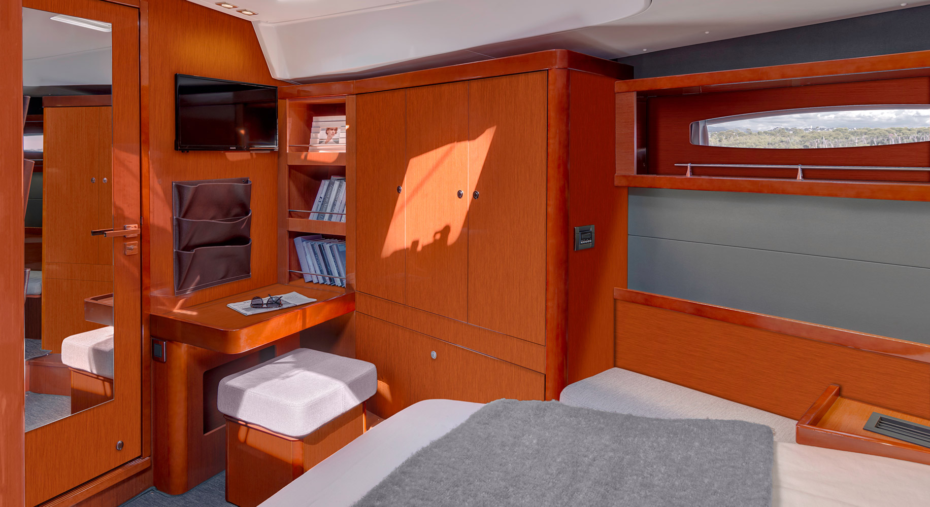 Sailboats Oceanis 60 - Sailing Yacht Beneteau USA