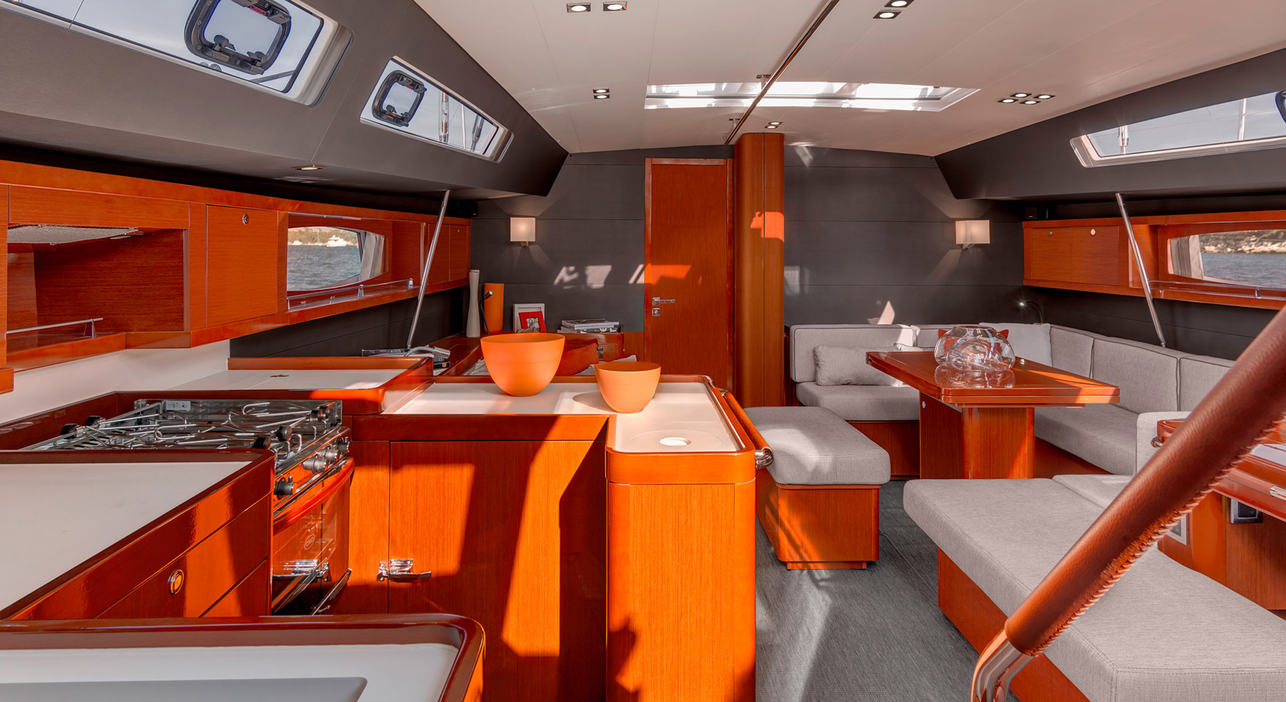 Sailboats Oceanis 60 - Sailing Yacht Beneteau USA
