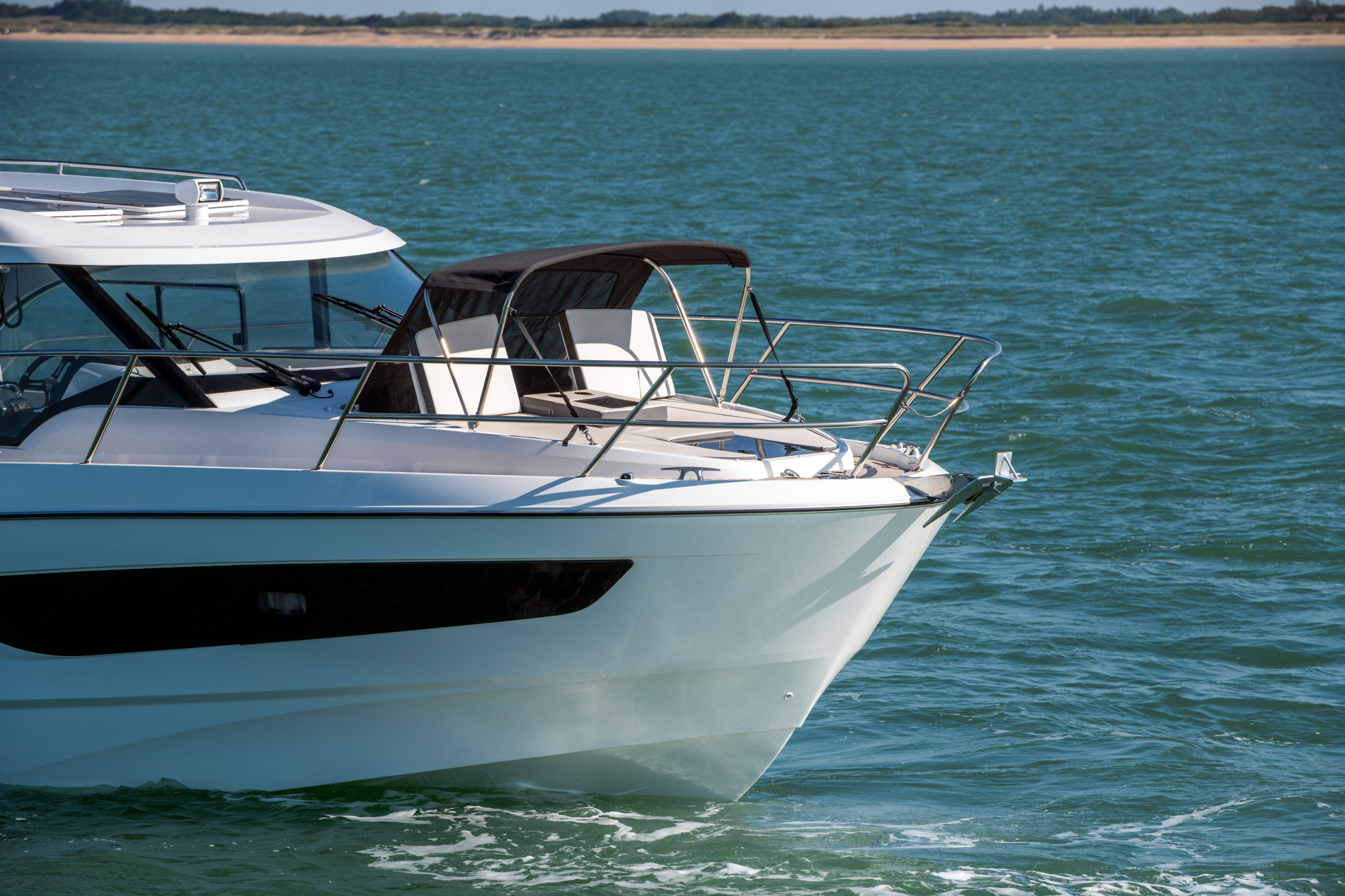 BENETEAU Antares 11 | The weekender that hits the right note