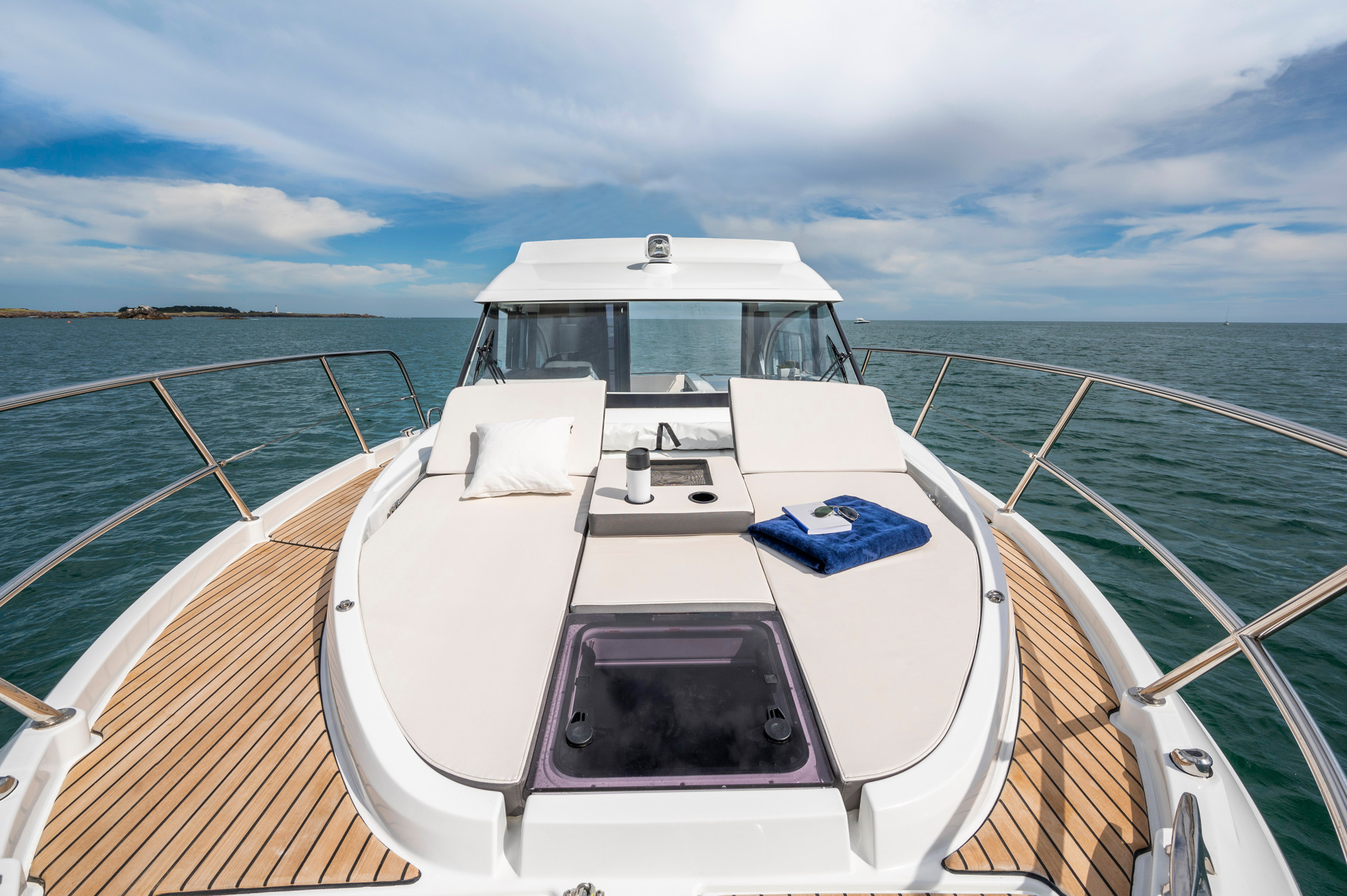 BENETEAU Antares 11 | The weekender that hits the right note