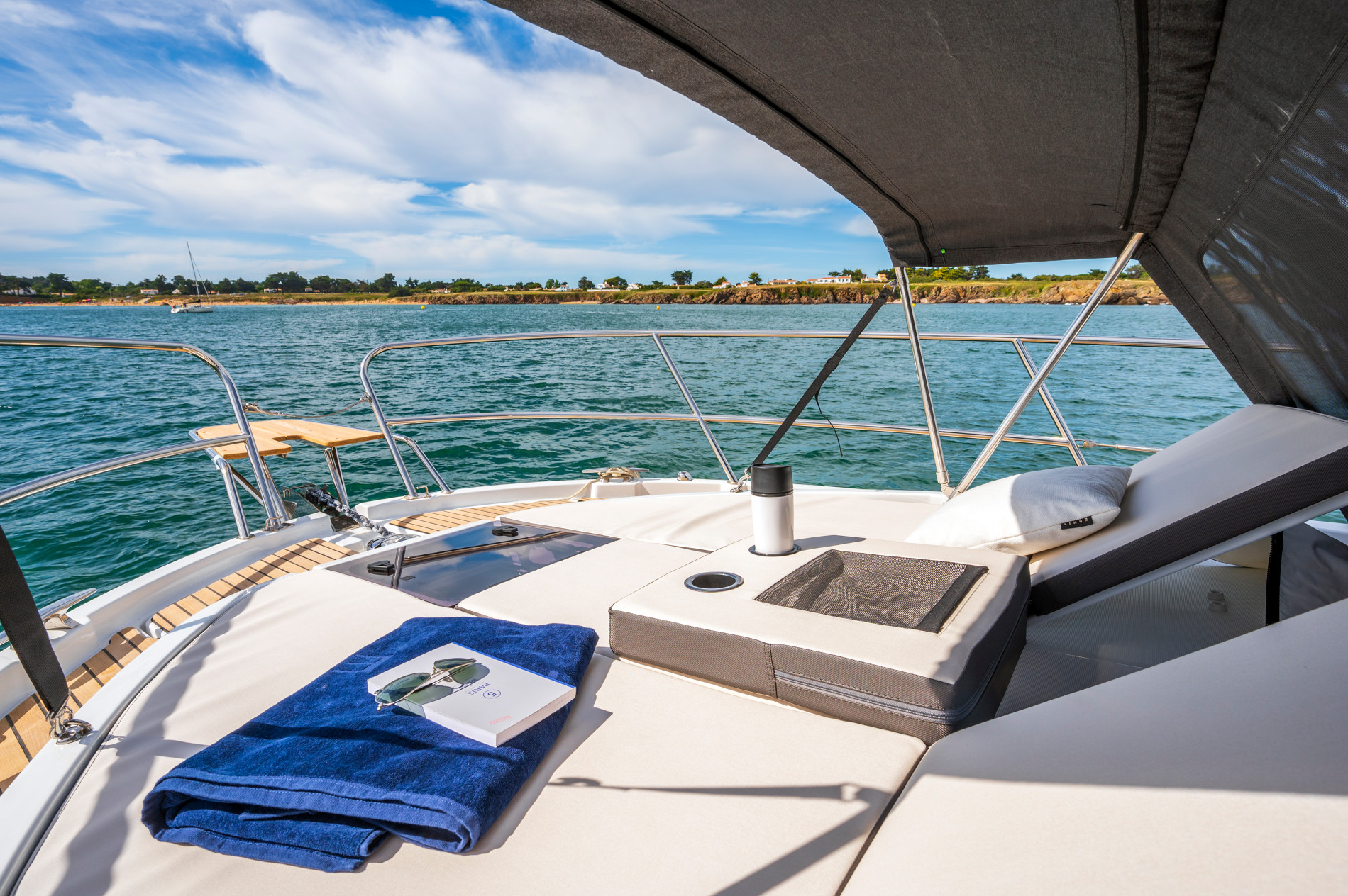 BENETEAU Antares 11 | The weekender that hits the right note