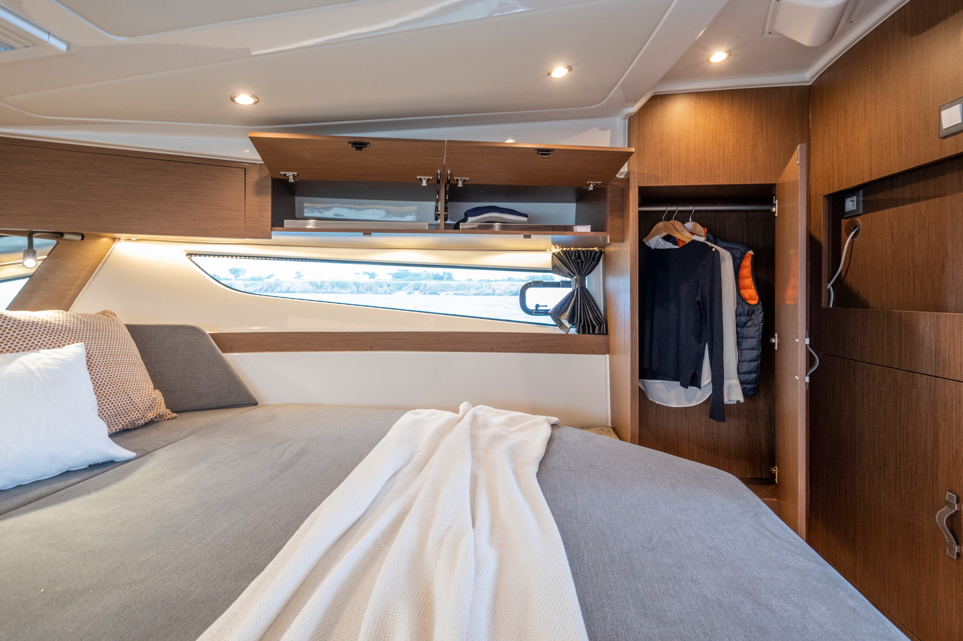 BENETEAU Antares 11 | The weekender that hits the right note