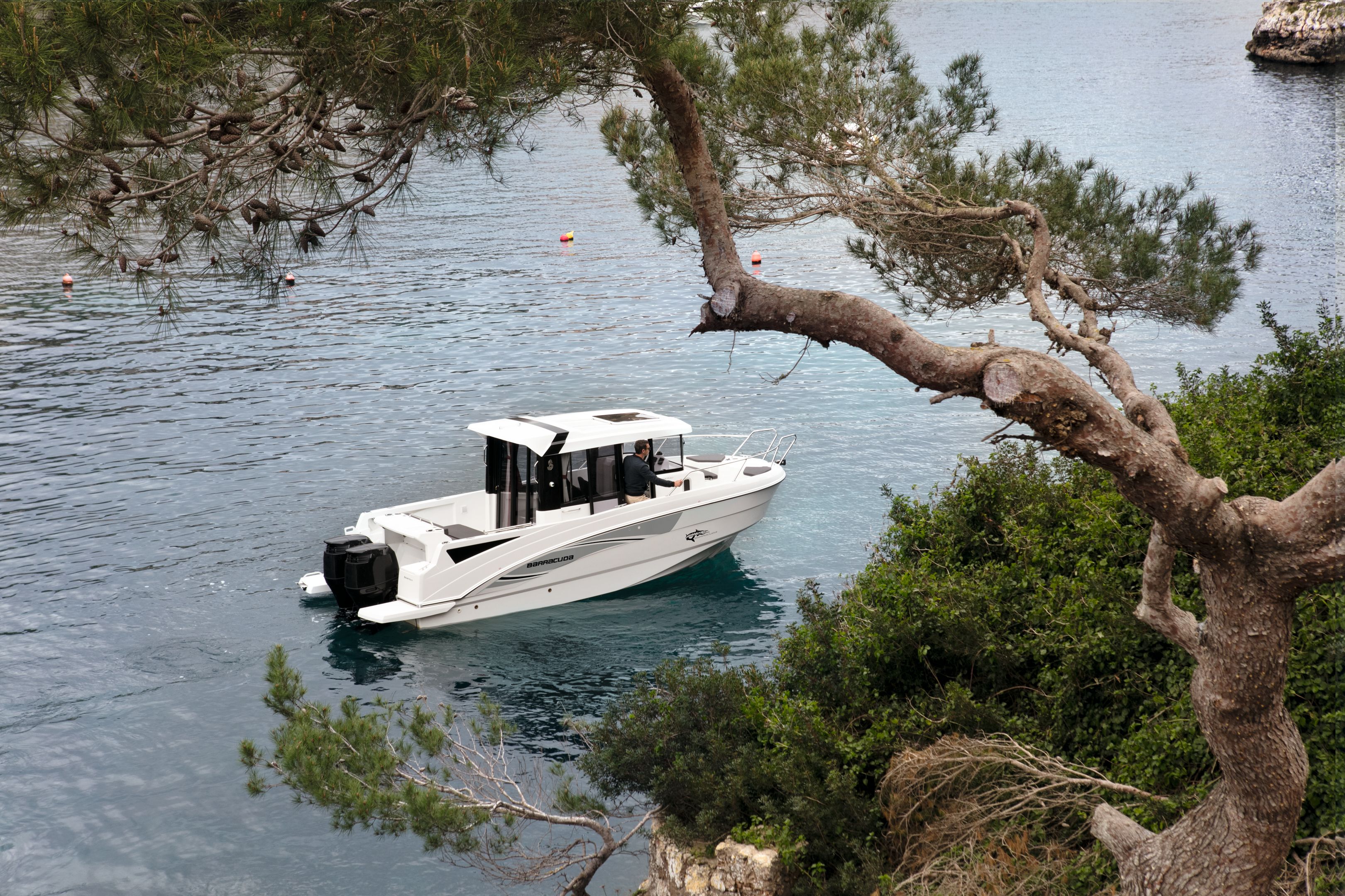 BENETEAU Barracuda 8 - Outboard Powerboat