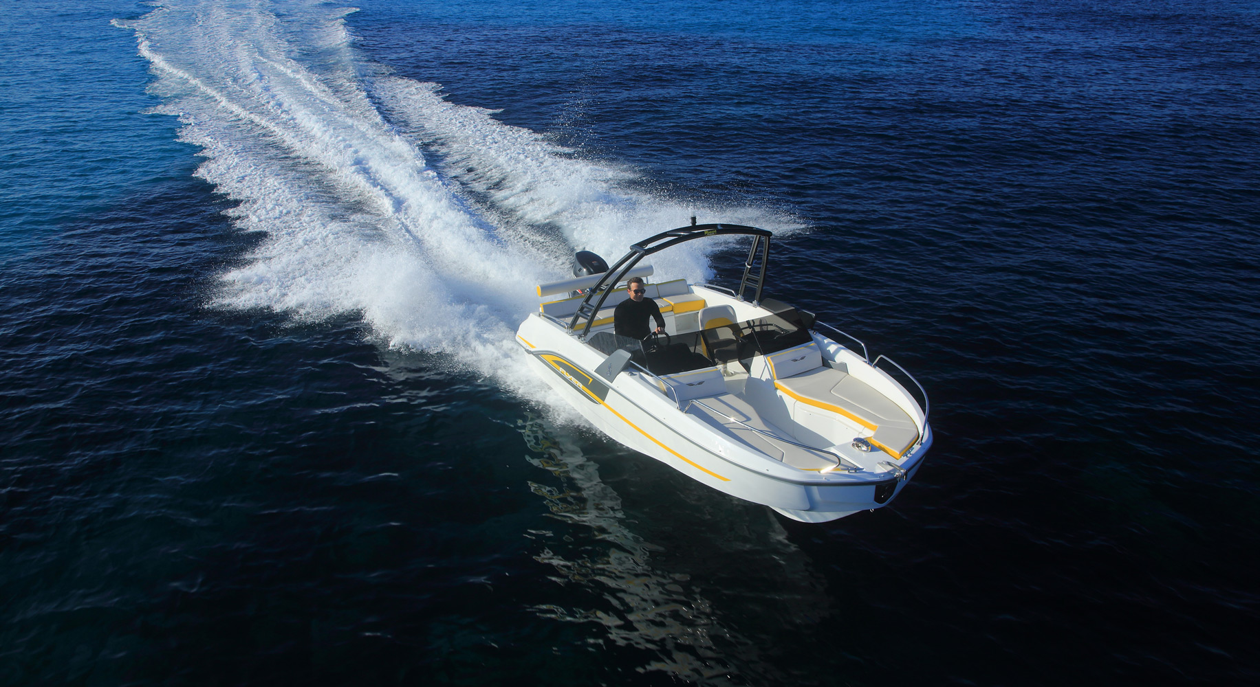 Barcos de motor Flyer 6.6 SPORTdeck - Yate Beneteau