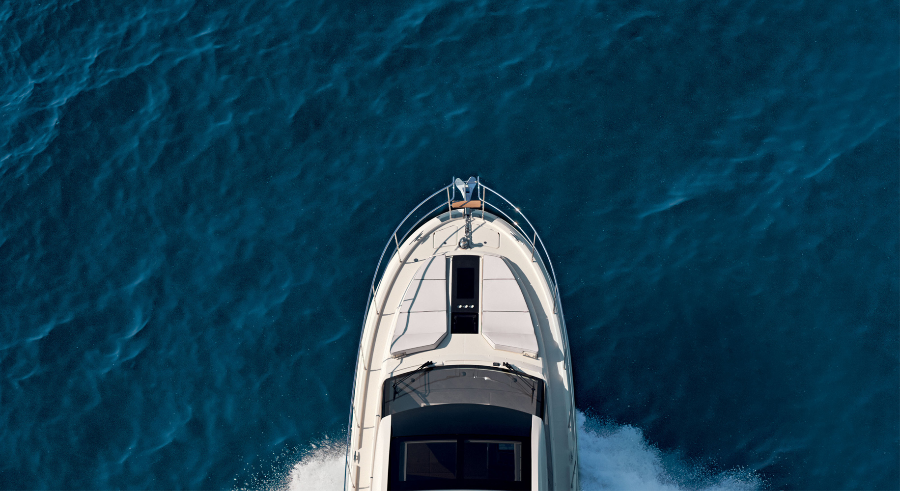 Powerboat Monte Carlo 5s - Motorboat Beneteau USA
