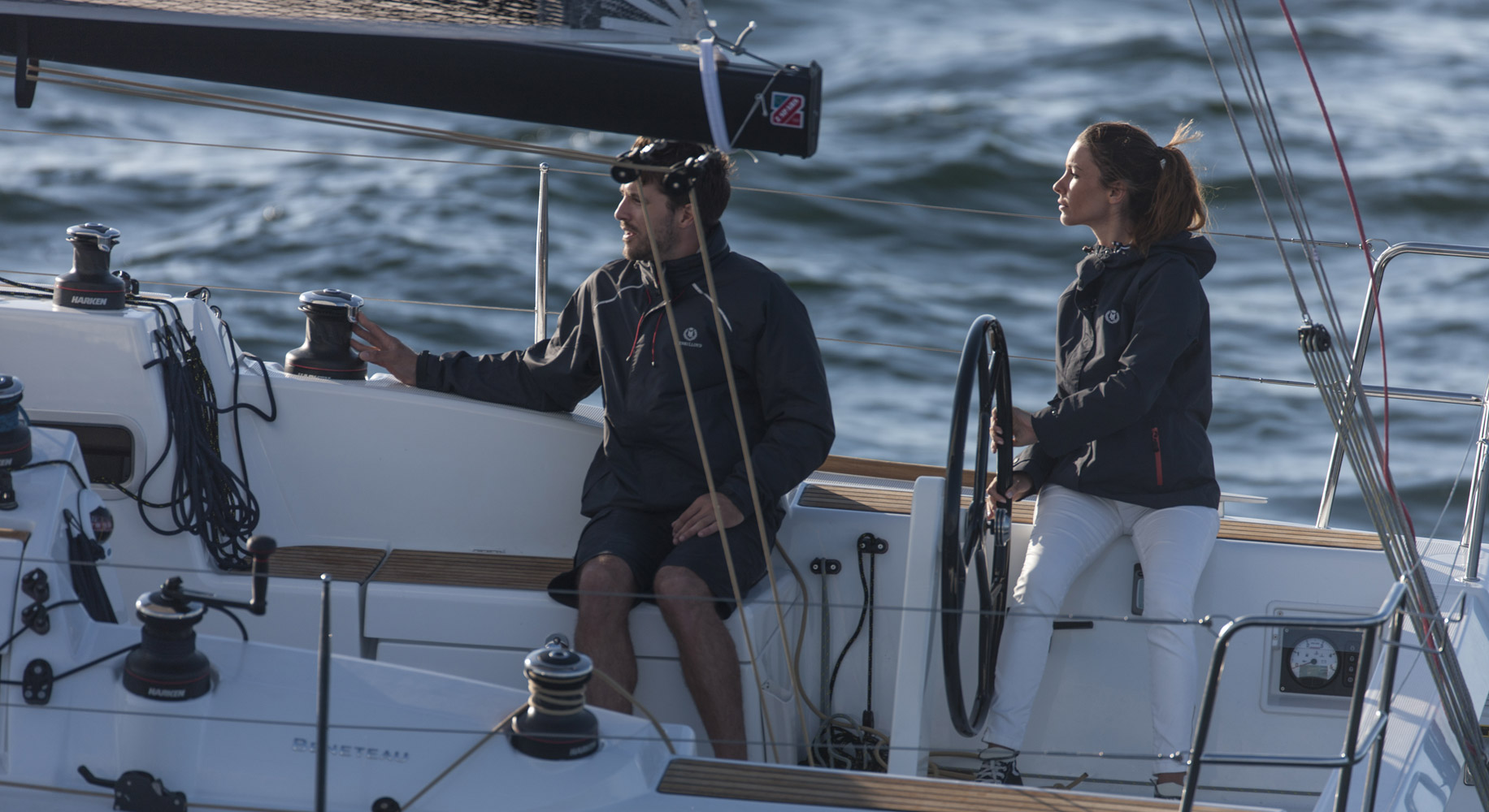 Sailboats First 35 - Sailing Yacht Beneteau