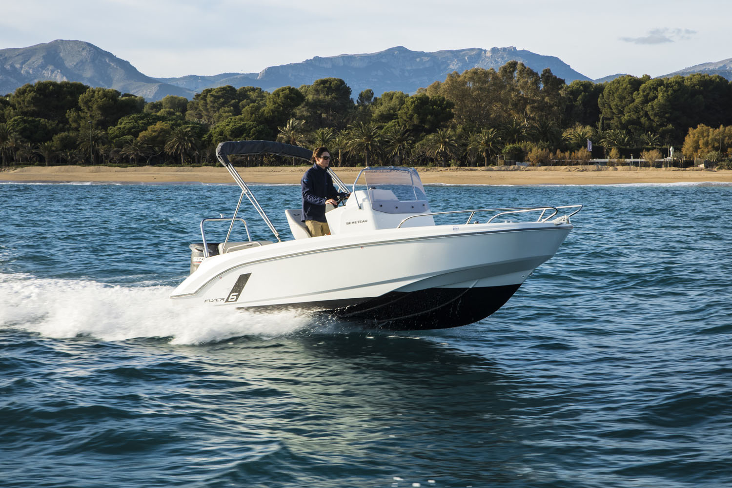 Motor Boats on show | BENETEAU | BOATS DUSSELDORF | From 18 to 26 ...