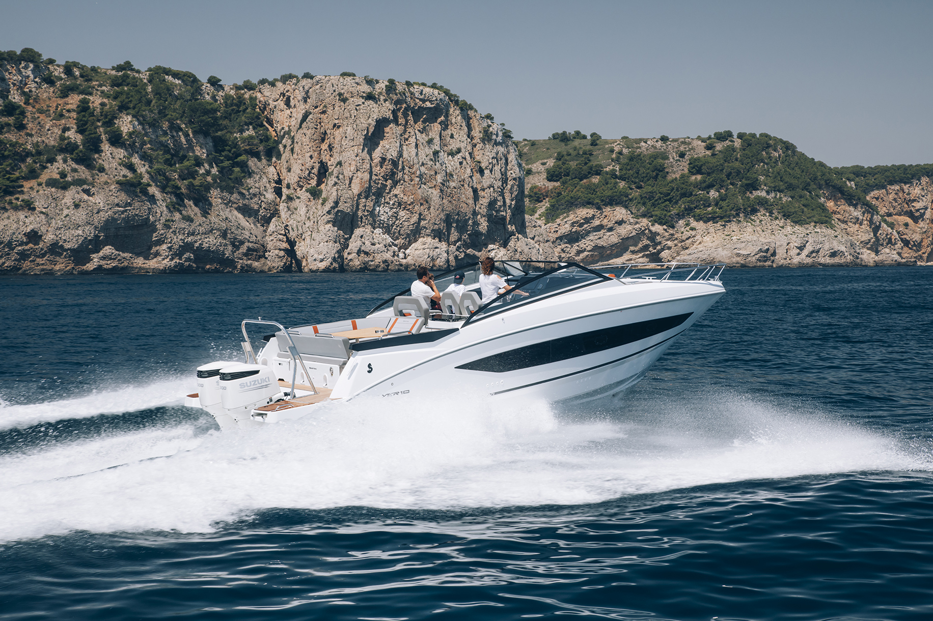 Flyer 10 | BENETEAU