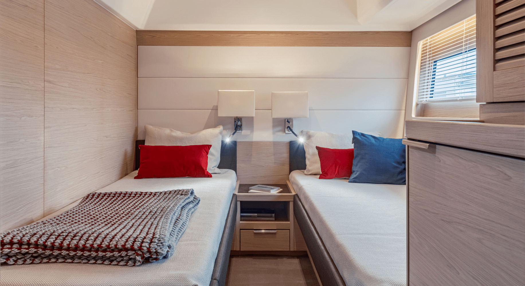 Motorboat Grand Swift Trawler 62 | Motorboats BENETEAU