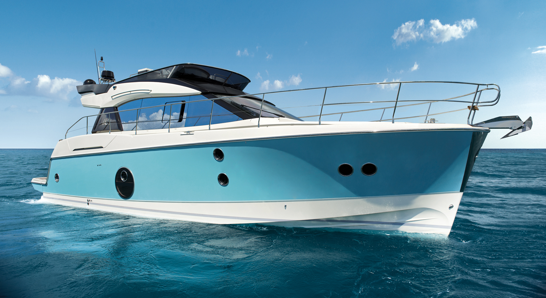 Motorboat Monte Carlo 5 - Powerboat Beneteau USA