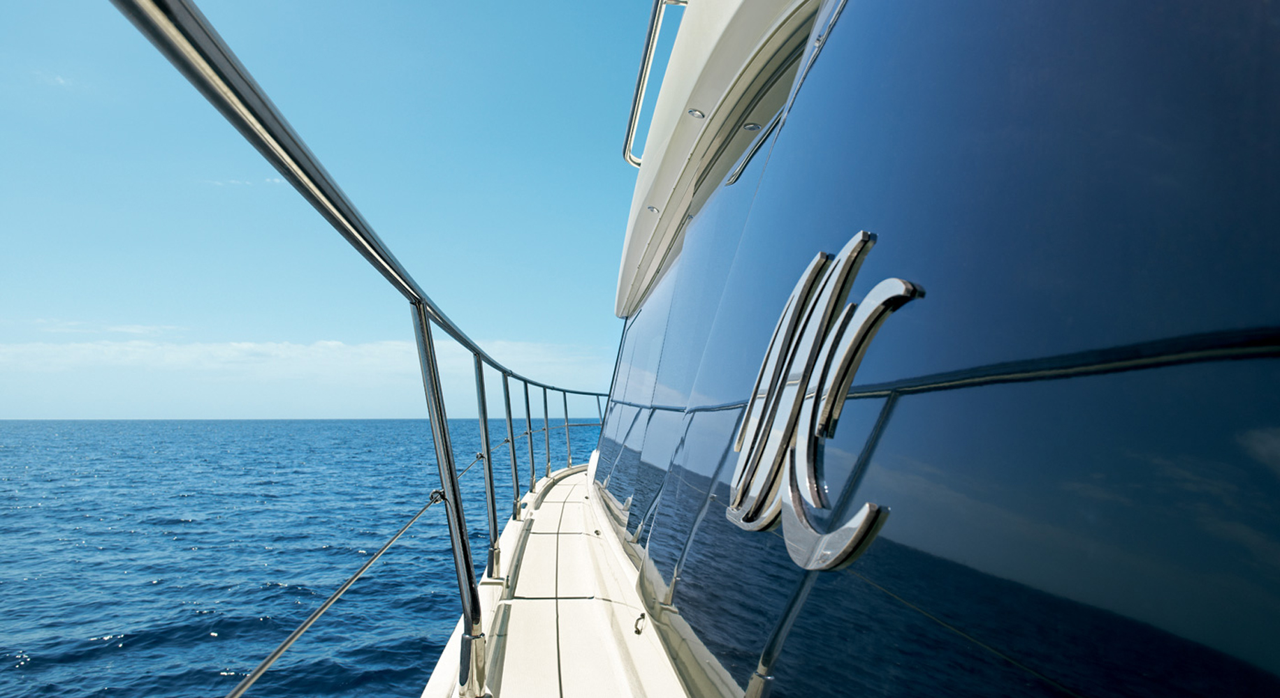 Motorboat Monte Carlo 5 - Powerboat Beneteau USA