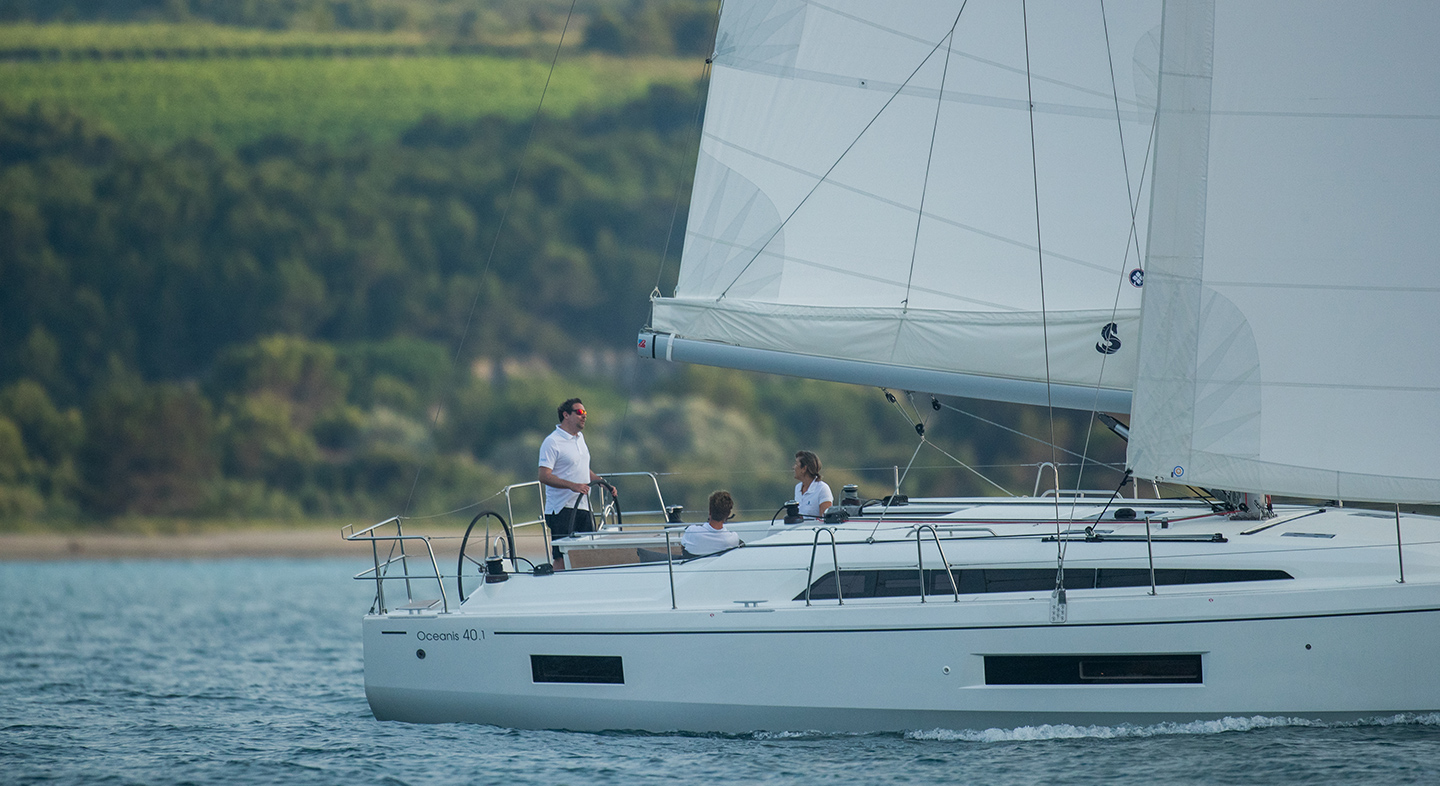 BENETEAU Oceanis 40.1 | Comfortable In All Latitudes