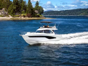 BENETEAU Antares 12 | The New Family Cruising Star