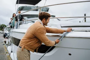 BENETEAU Antares 12 | The New Family Cruising Star