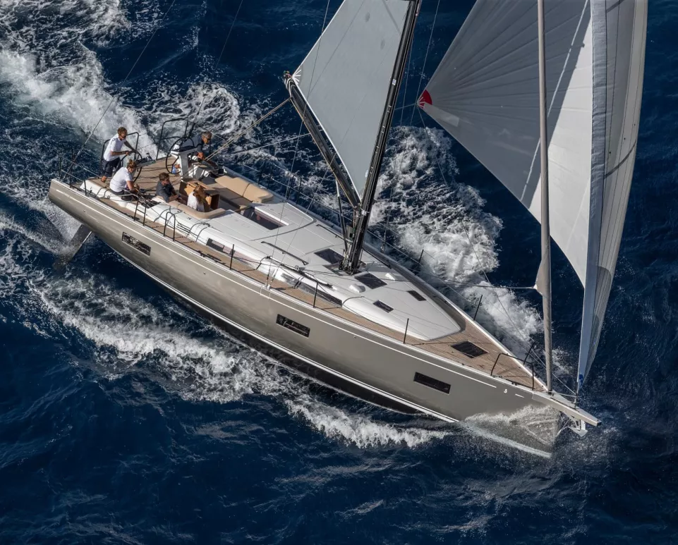 BENETEAU | Designed to be remarkable since 1884
