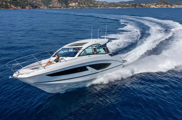 BENETEAU - Designed to be remarkable | BENETEAU