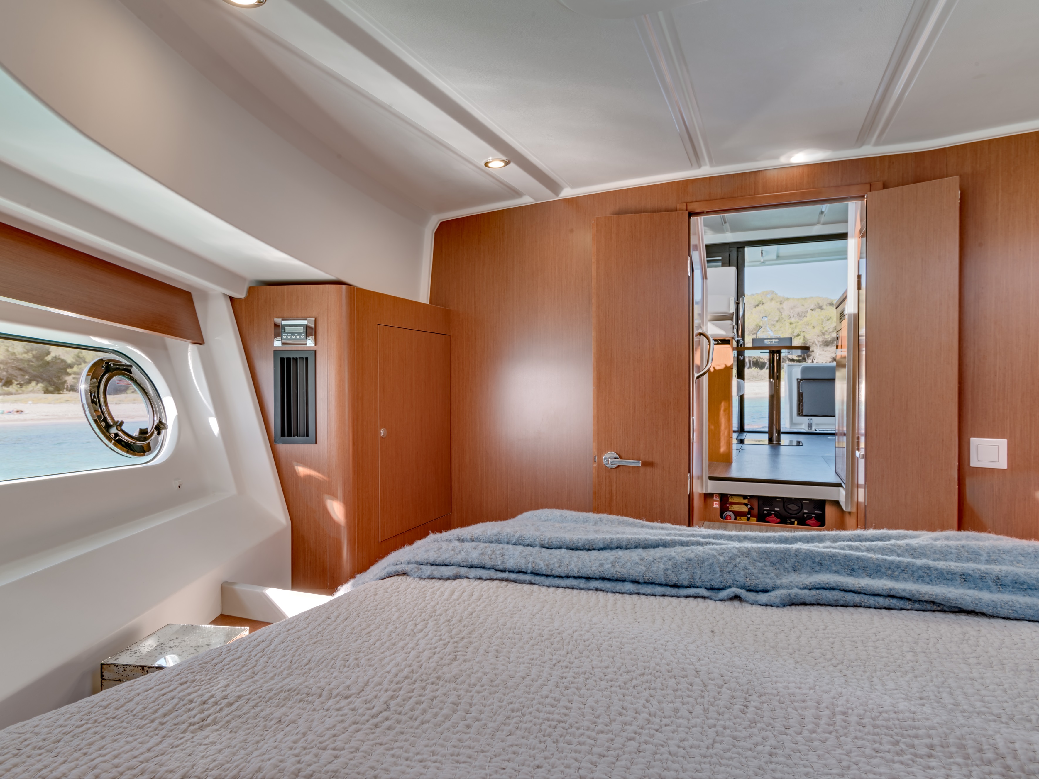 BENETEAU Swift Trawler 30 | A trawler as it should be.