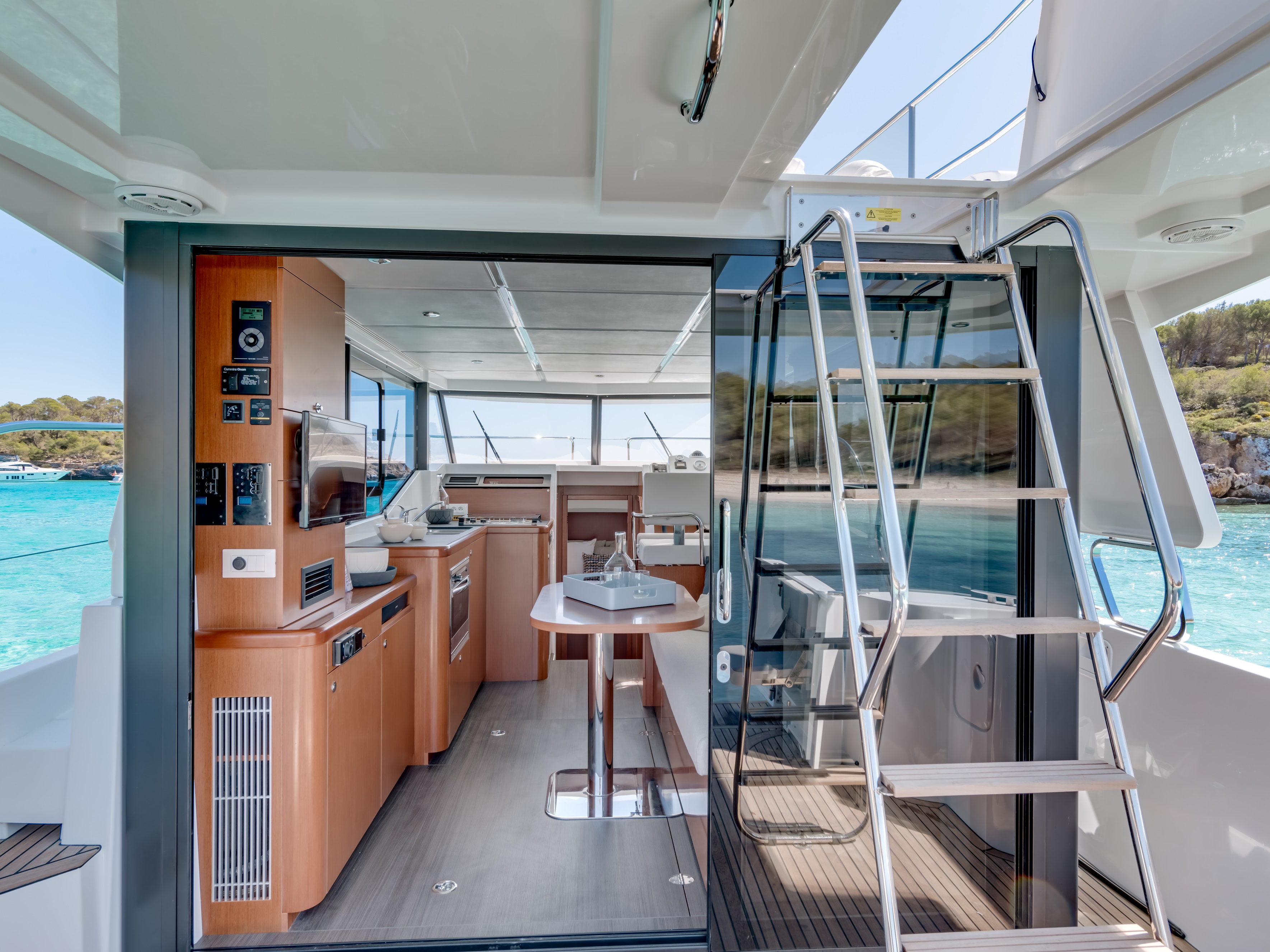 BENETEAU Swift Trawler 30 | A trawler as it should be.
