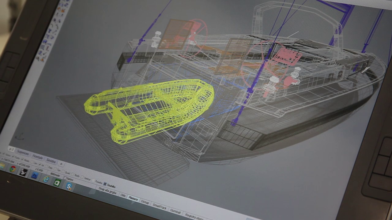 Build - Sail and motor boat manufacturer Beneteau